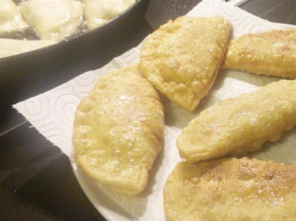 Tschebureki by TastyTM on www.rezeptwelt.de